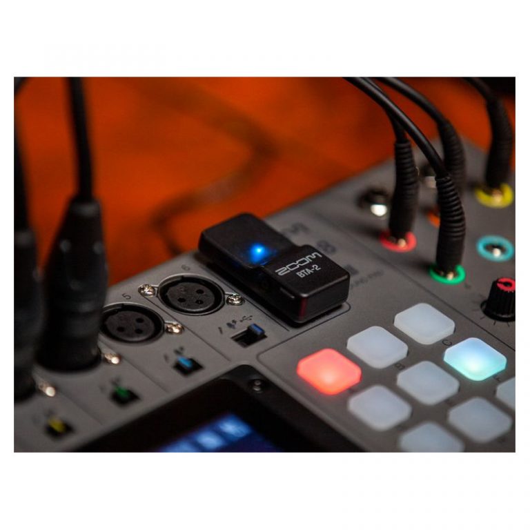 Zoom P8 Podtrak Consola Para Podcast de 8 Canales – Hanuman